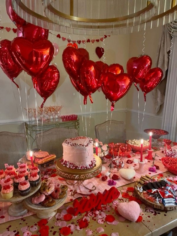 How To Plan A “Galentine’s Day” Celebration In 10 Steps – Aly's Allure